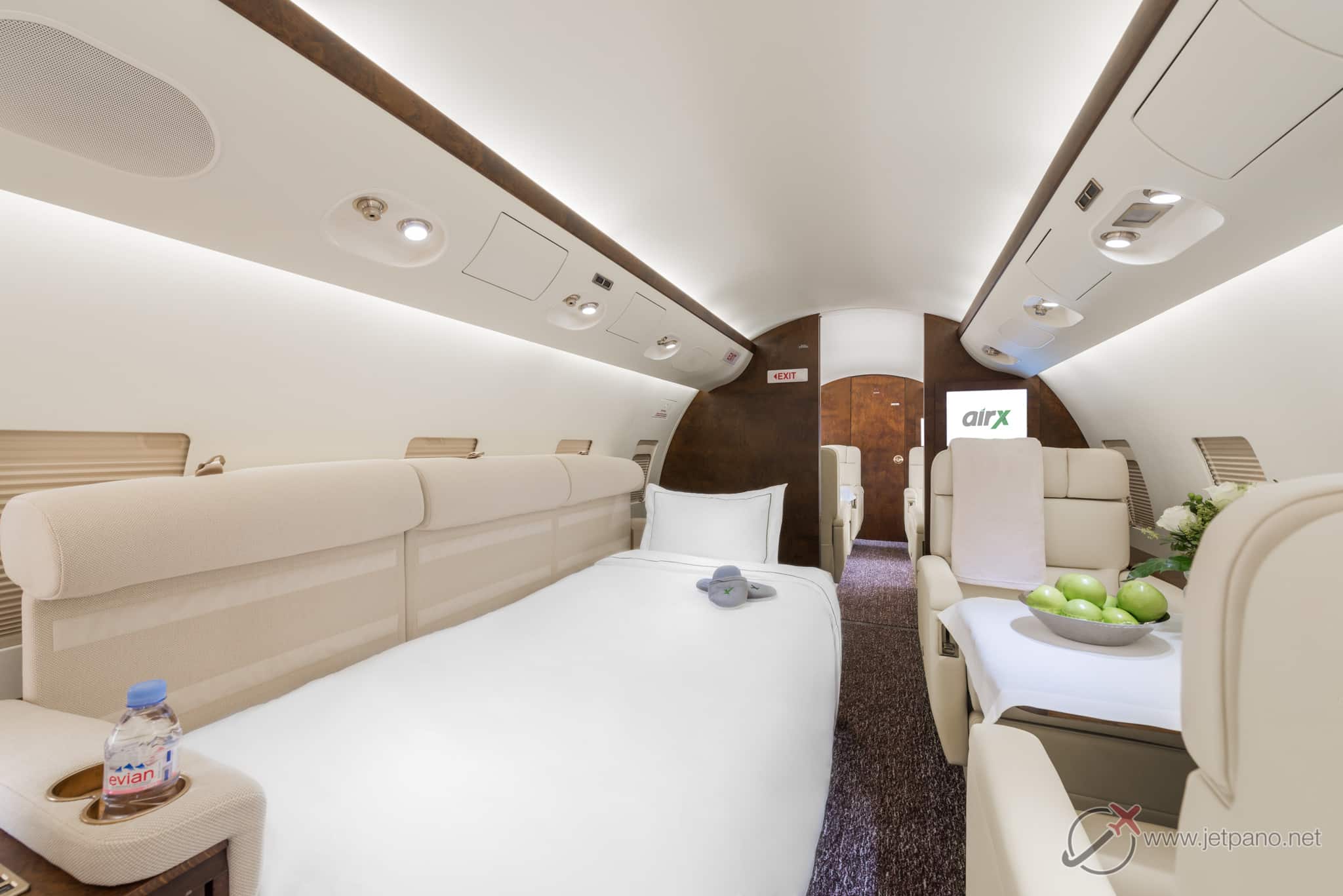 Bombardier CL850
